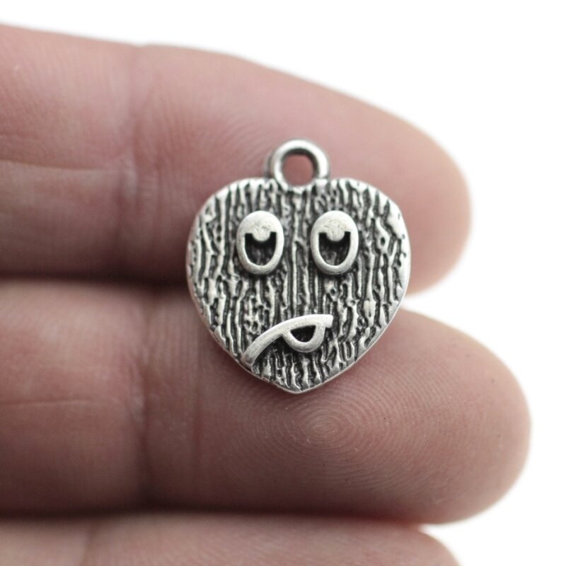 10 Antique Silver Emoji Charms, emoji Pendant, £ 3,02